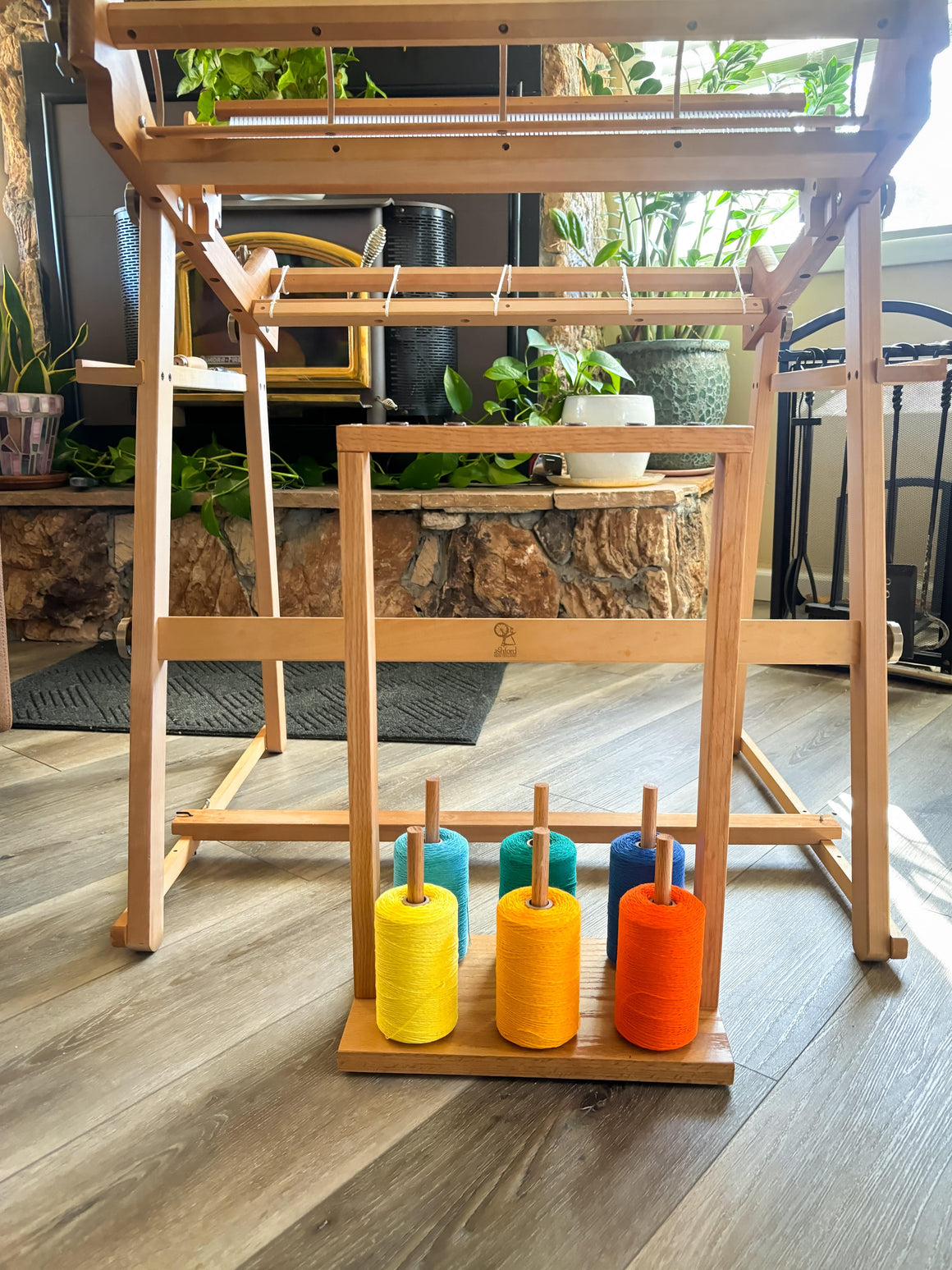 Red Oak Yarn Stands – Cotton Clouds Inc.